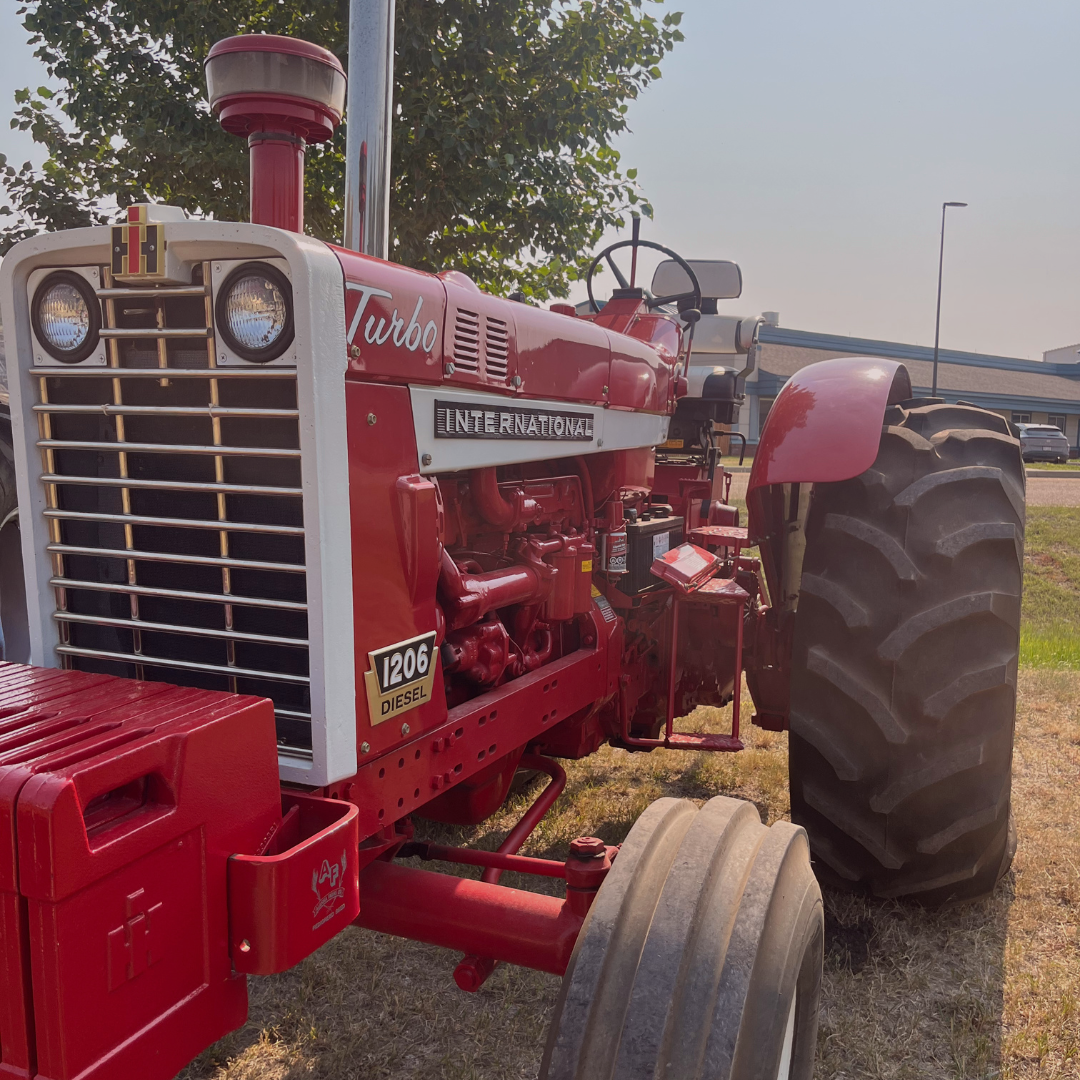 Homestead Tractor Show - Travel Drumheller